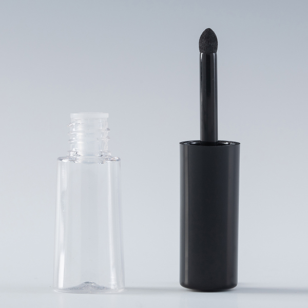 Sponge applicator tube