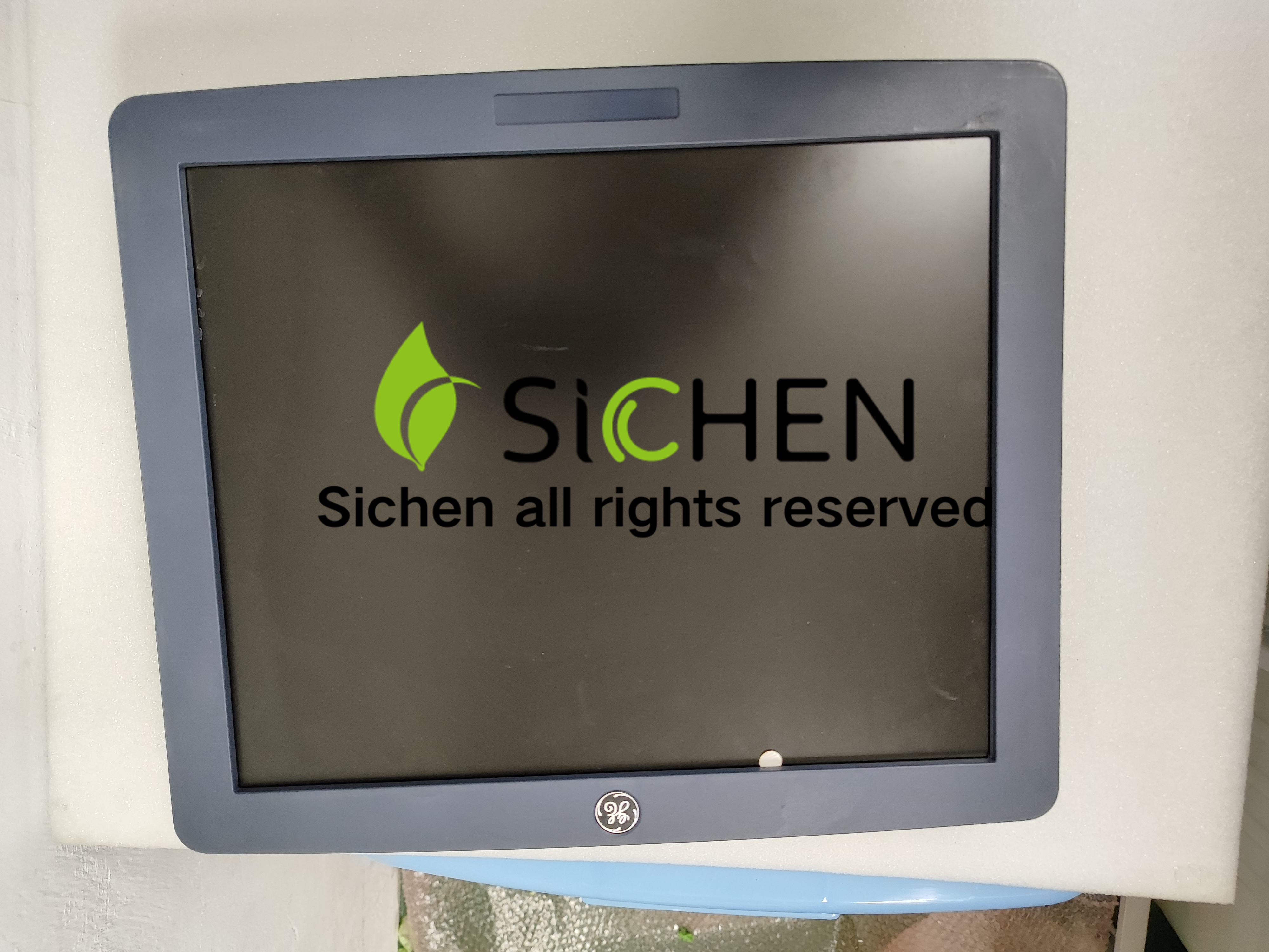 GE HealthCare LCD Display GEHC 17''Display Module P/N: V8117H10-10