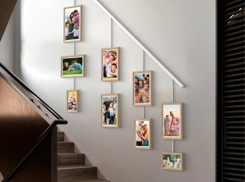 Smart digital photo wall
