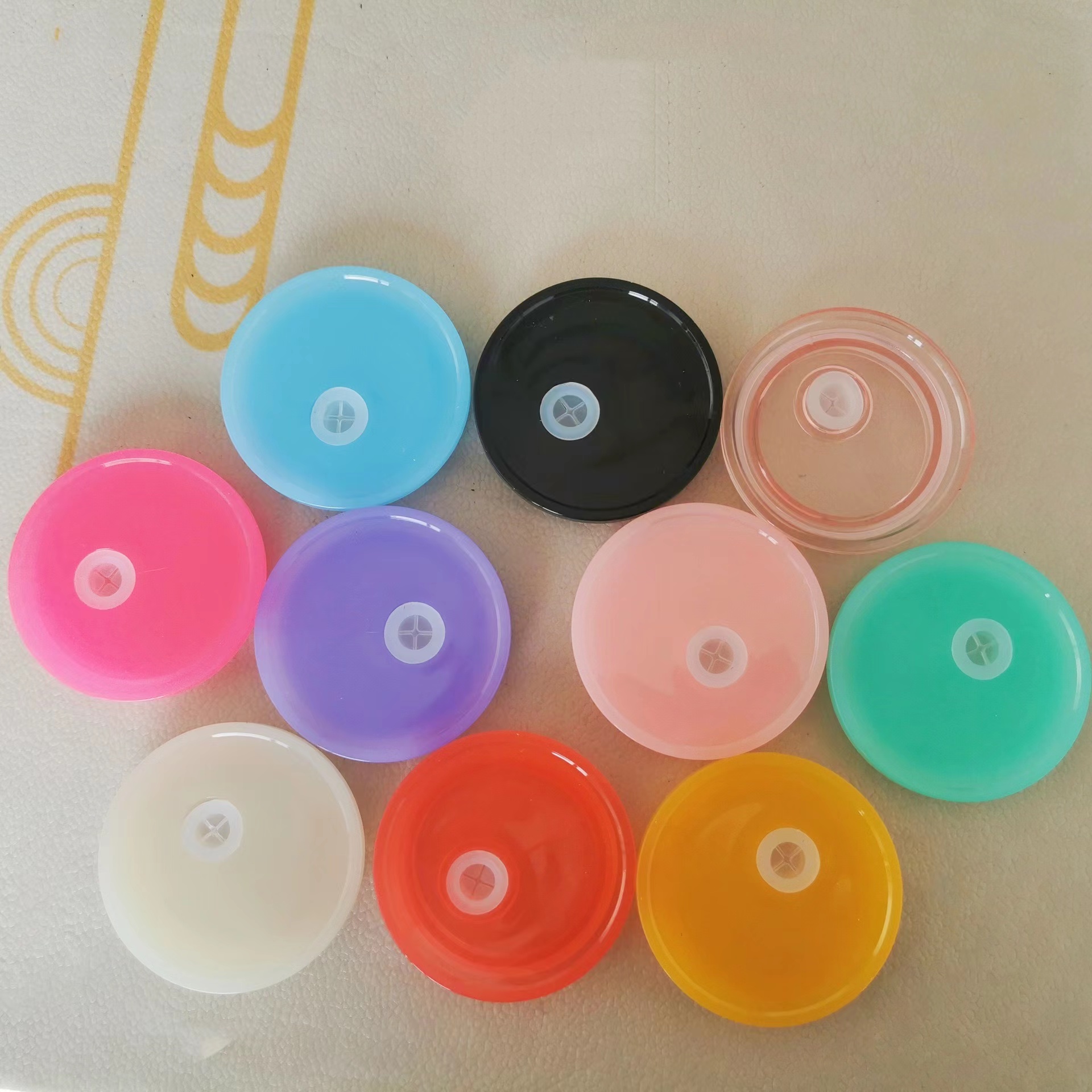 Colored Macaron PP Lids Of 16OZ Glasss Tumblers