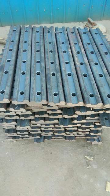 FISH PLATE WITH NUT AND BOLT