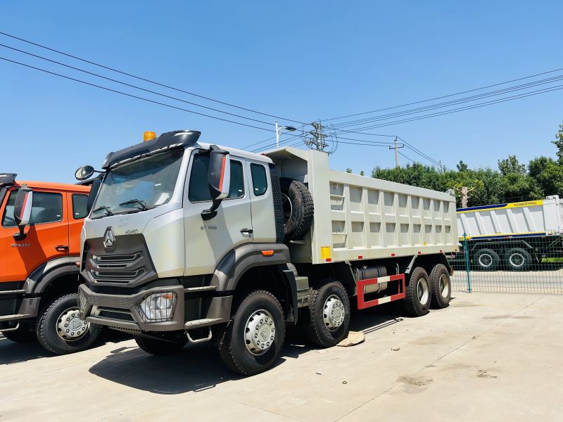 SINOTRUK HOWO N7 8×4 DUMP TRUCK