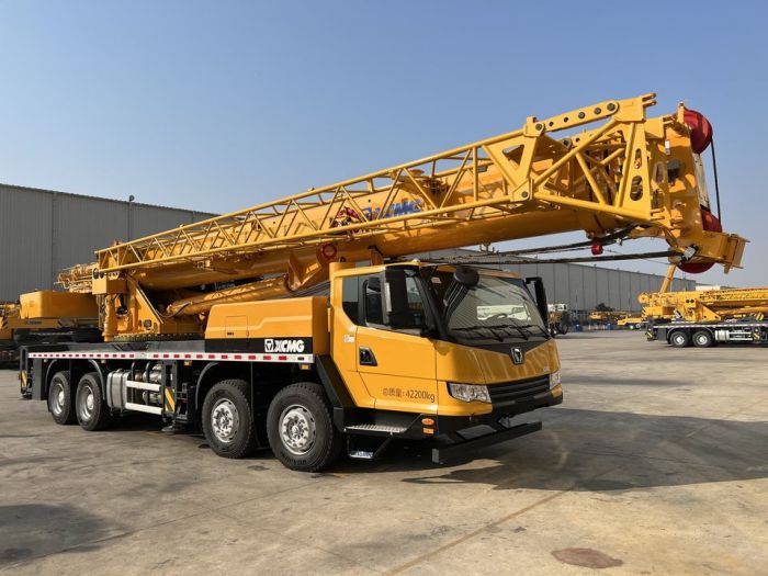 XCMG QY50KD CRANE