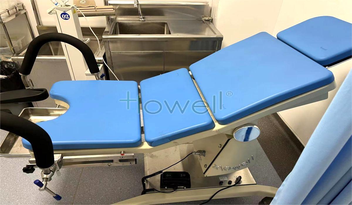 Electric Hydraulic Gynecology Examination Table With Foot Rest | HOWELL ...