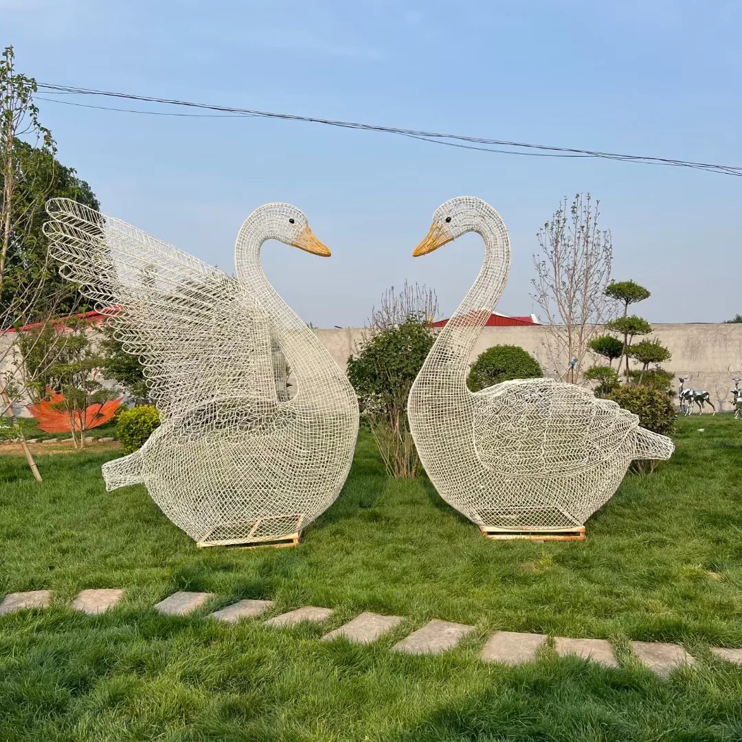 Metal Wire Swan Sculpture With LED Light