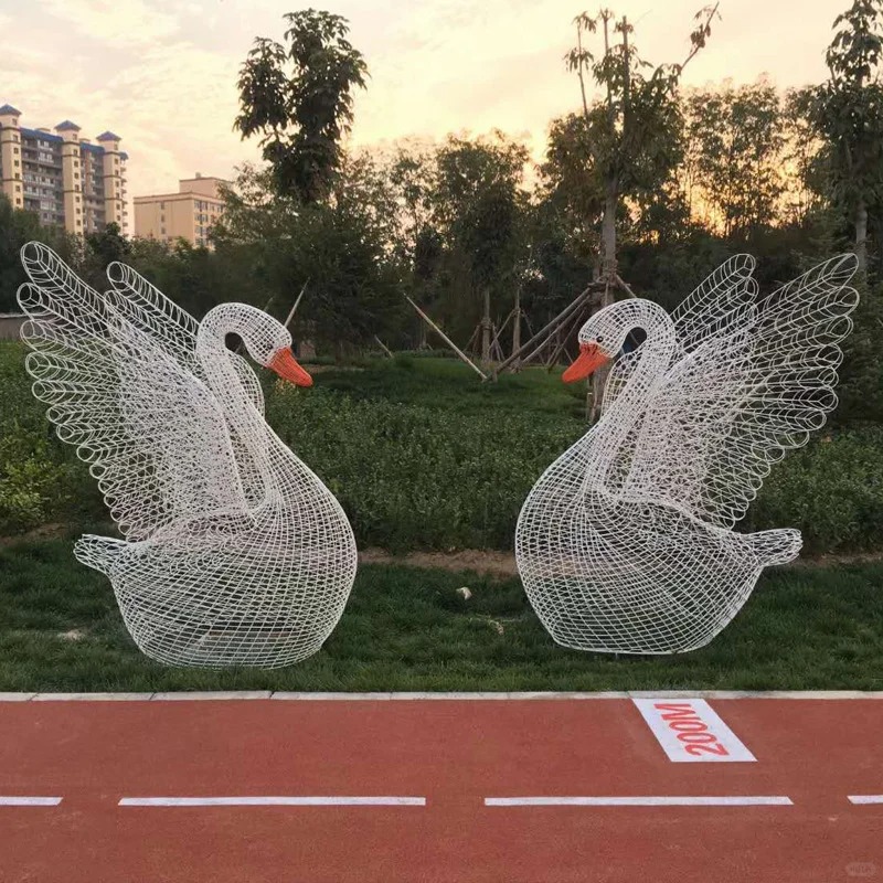 Metal Wire Swan Sculpture With LED Light