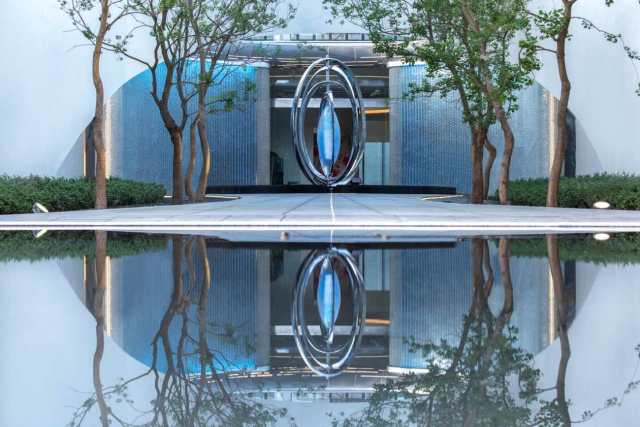Modern Outdoor Stainless Steel Ellipse Landscape Sculpture