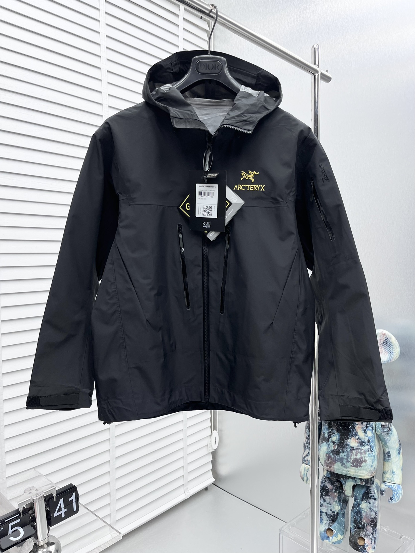 Arcteryx Hard shell windproof waterproof assault Jacket