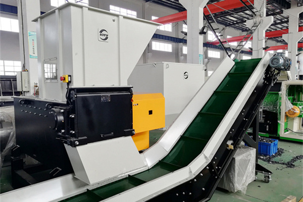 Single Shaft Shredder