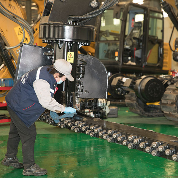 Rail-Road Ballast Undercutter Excavator