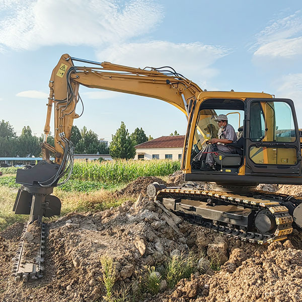 Rail-Road Ballast Undercutter Excavator