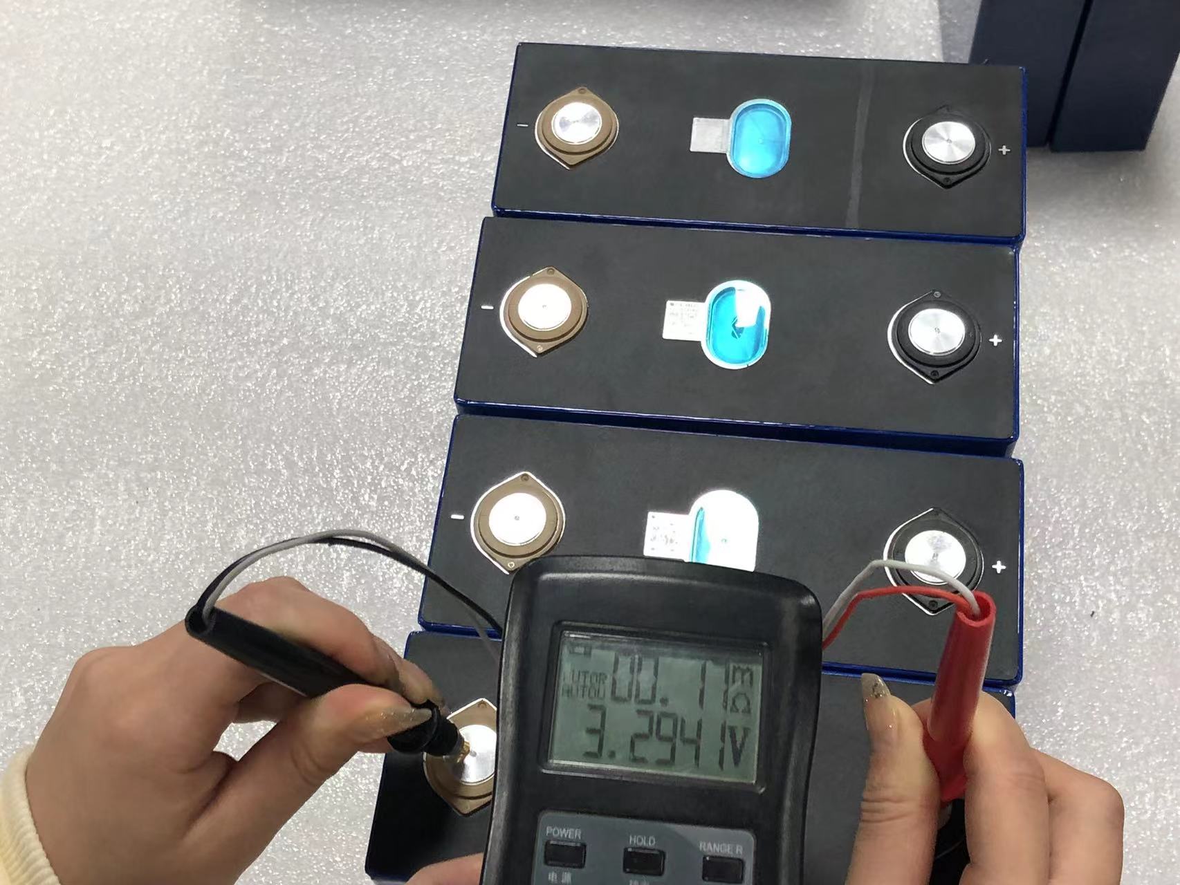 EVE 3.2V 304Ah lifepo4 prismatic battery cell 300ah rechargeable ...