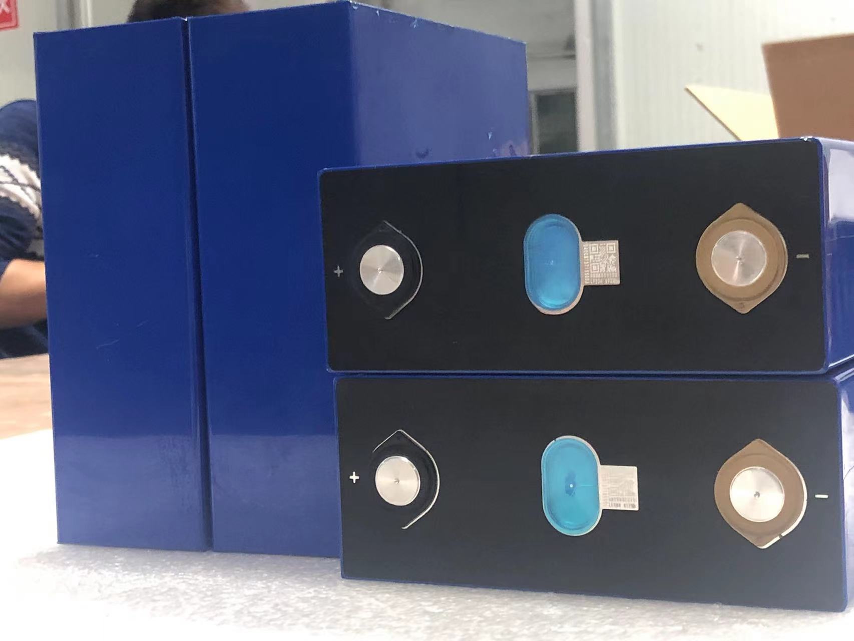 EVE 3.2V 304Ah lifepo4 prismatic battery cell 300ah rechargeable ...