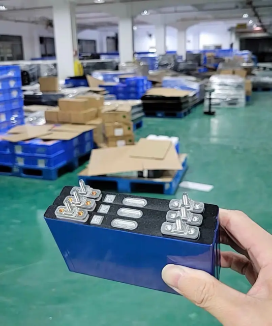 High Quality Grade A High Discharge Rate Battery 3.7V 5.5Ah Prismatic ...