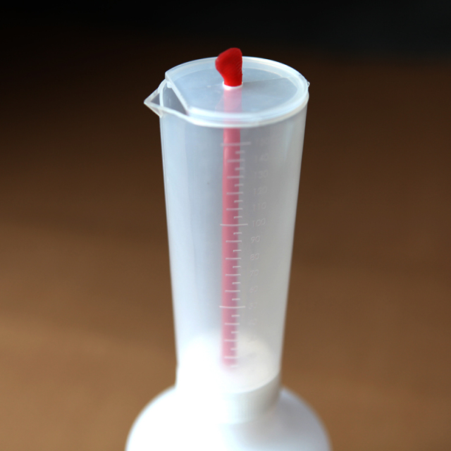 Hardner Measuring Bottle