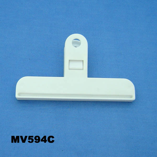PLASTIC SEAL CLIPS