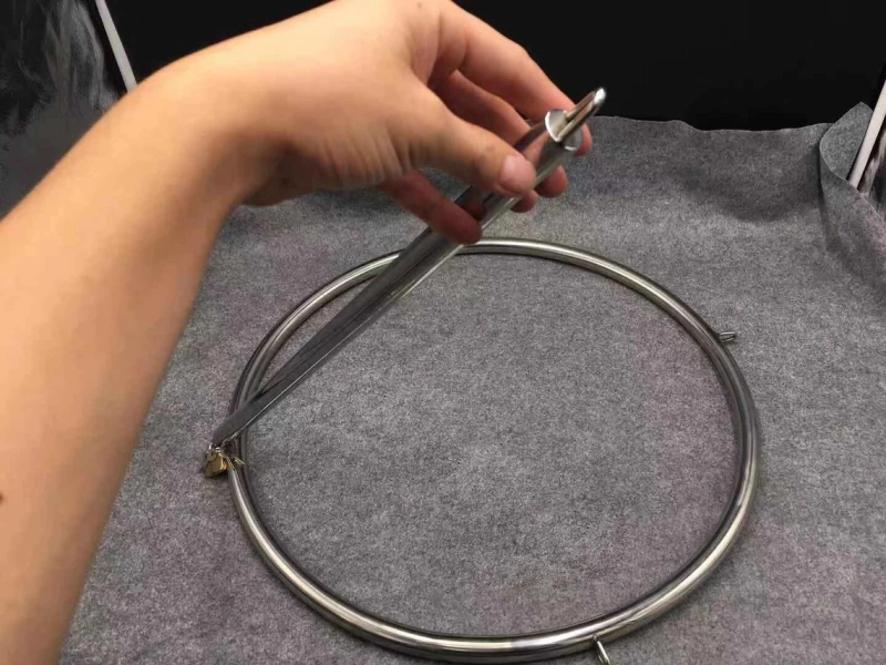 Restraints Circle Forced Bending Over Device