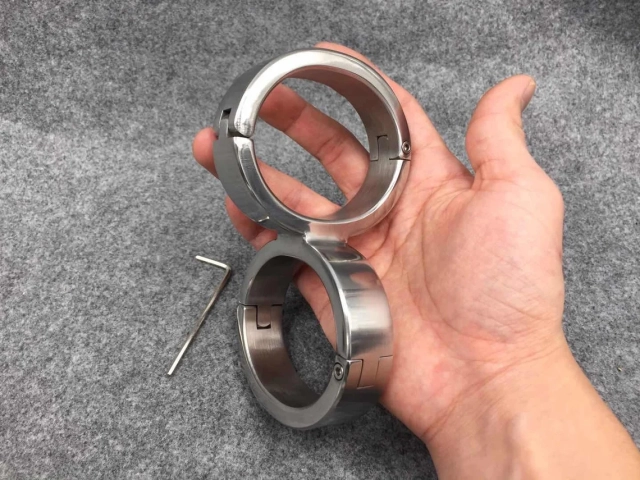 Stainless Steel 8 Shape Cross Handcuffs