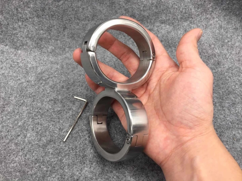 Stainless Steel 8 Shape Cross Handcuffs