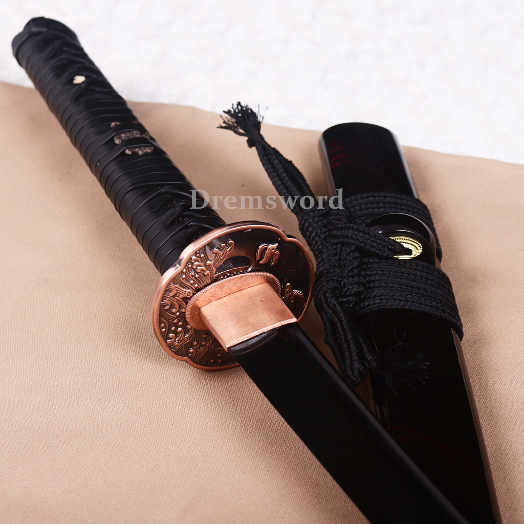 Folded Steel Clay Tempered Katana KO-Kissaki Japanese Samurai Sword ...