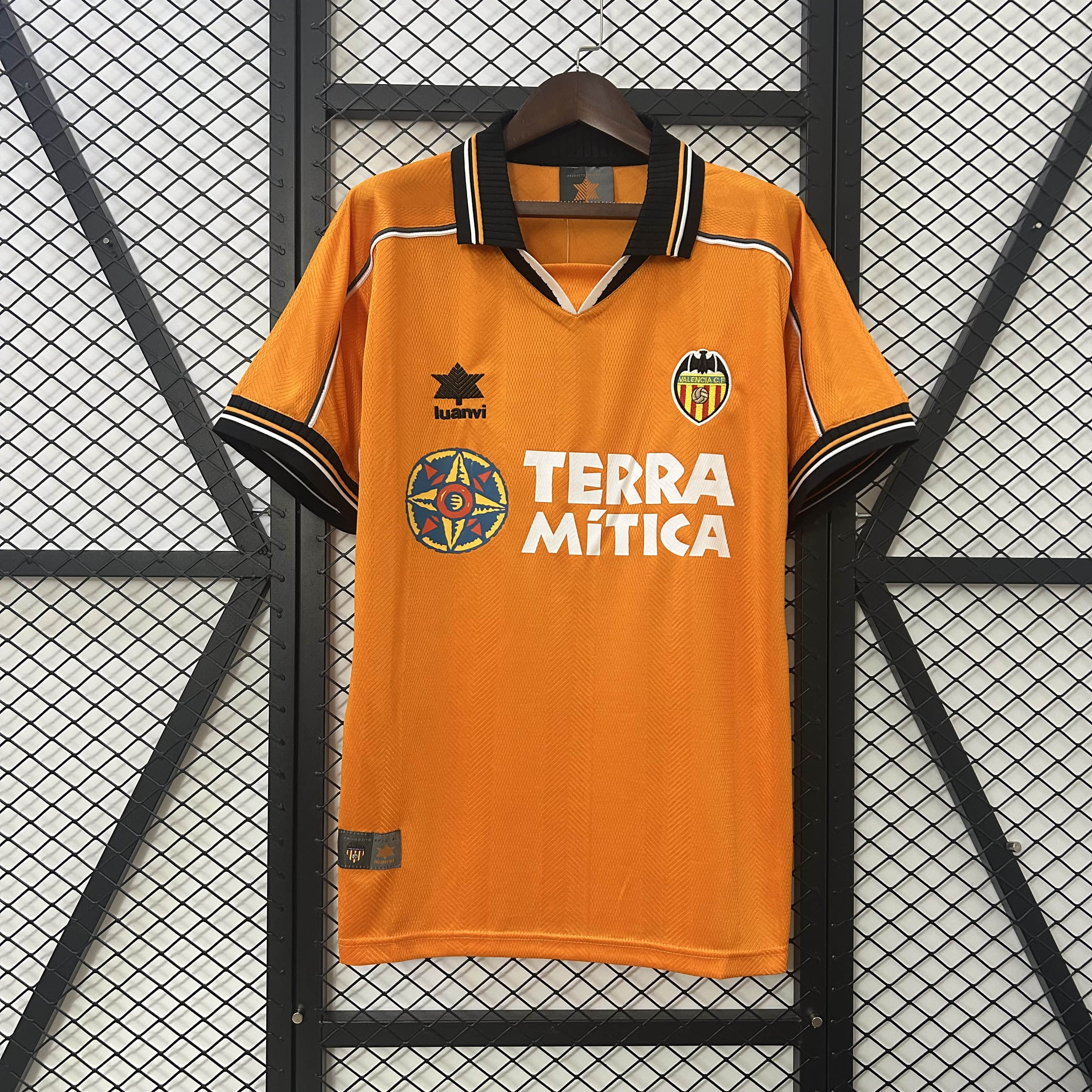 Valencia Away Retro 99/00 Football Jersey Sports Shirt