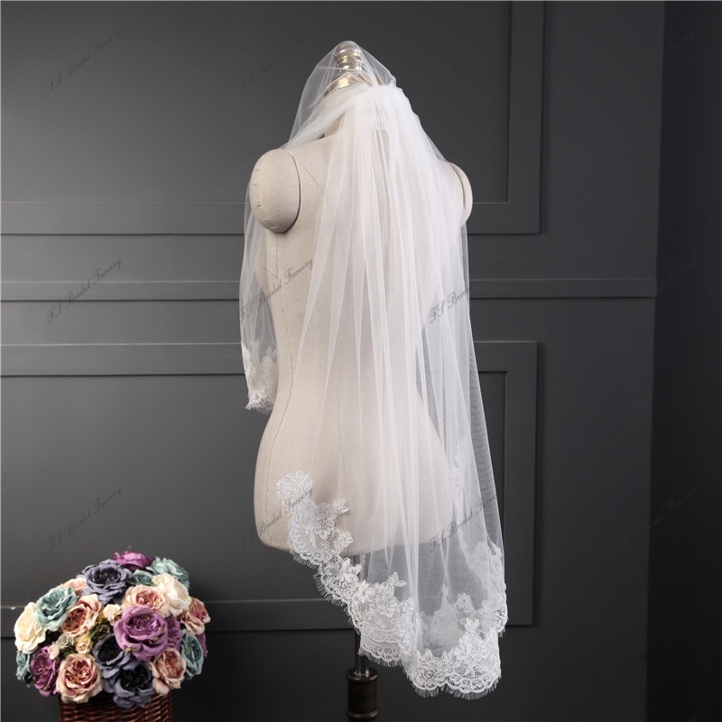 Short Two Layer Lace Applique Veils