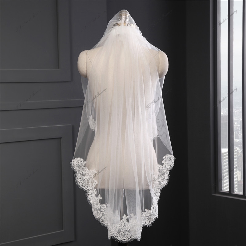 Short Two Layer Lace Applique Veils