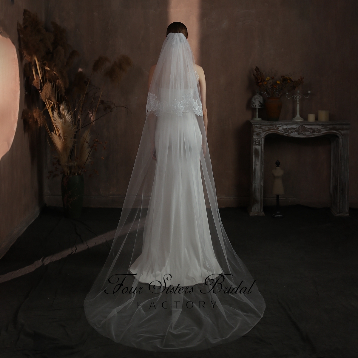 Two Layers Delicate Lace Flowers Veil