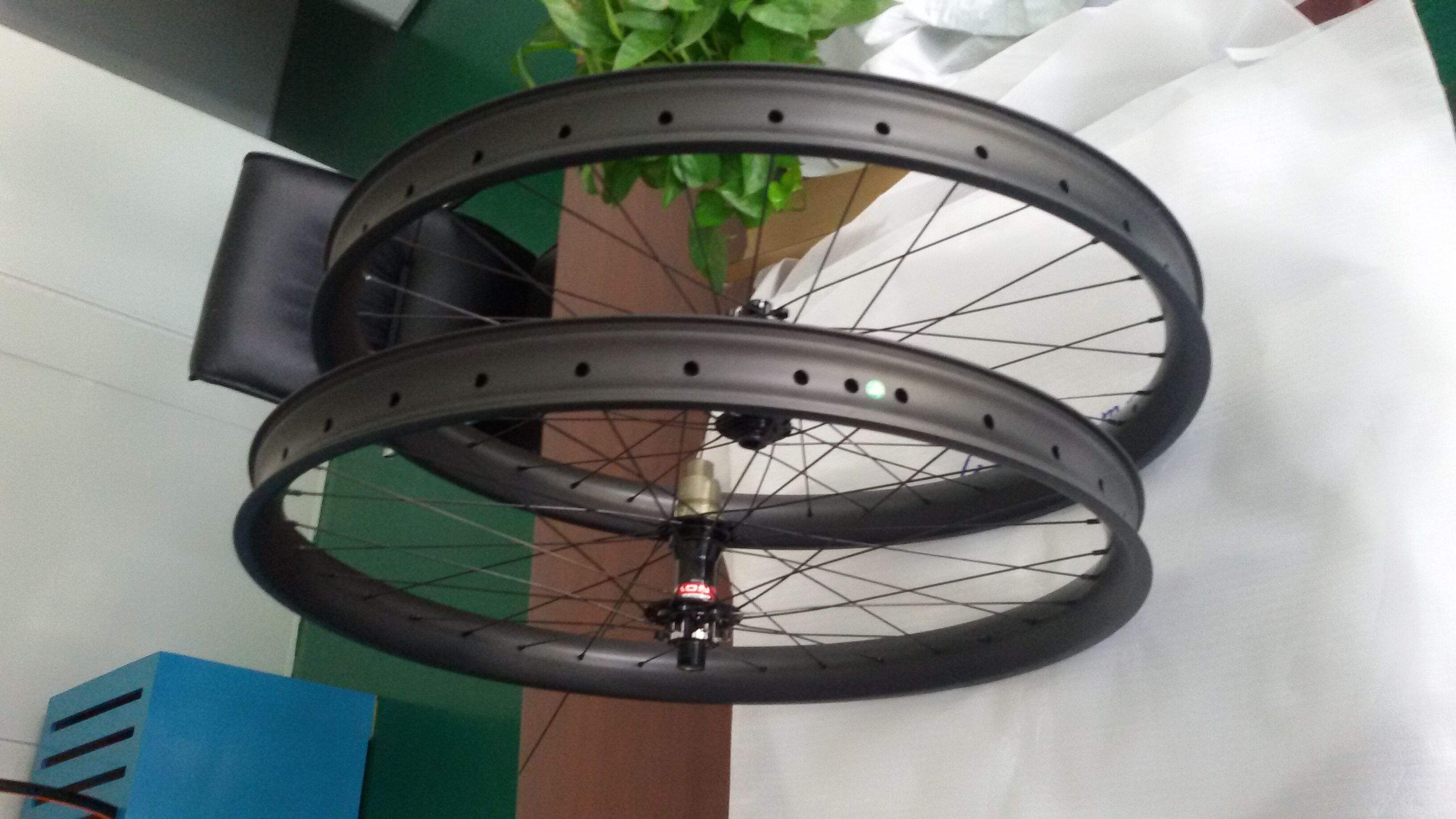 2016 new carbon MTB 27.5/29er plus fat wheel set 40/45/50mm width for 3 ...