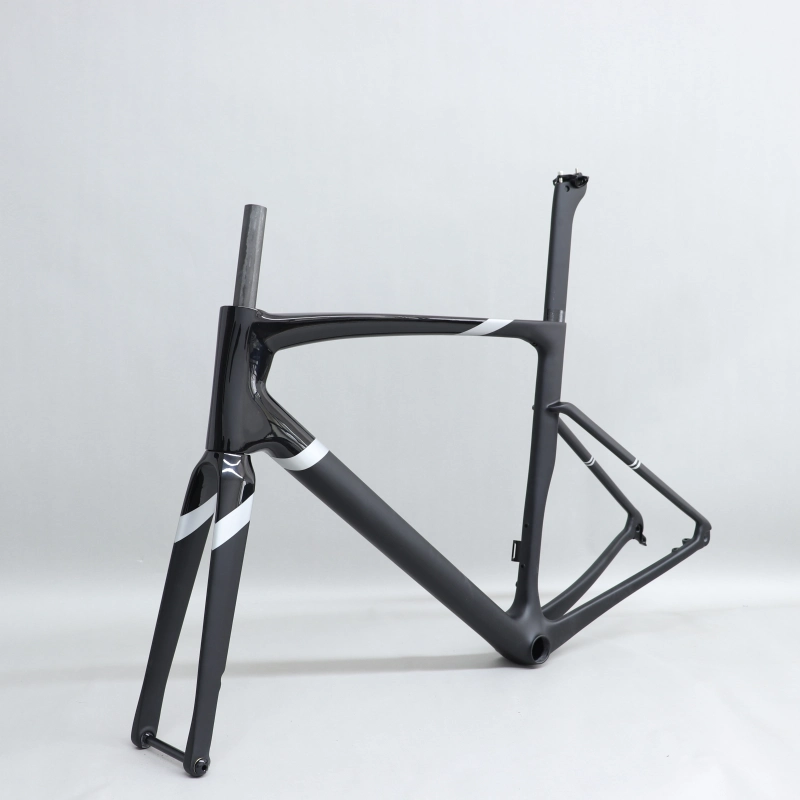 R 168 Matte & Glossy Paint