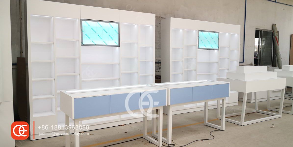 Customized Cigarette Shelving Wooden Smoke Shop Shelves