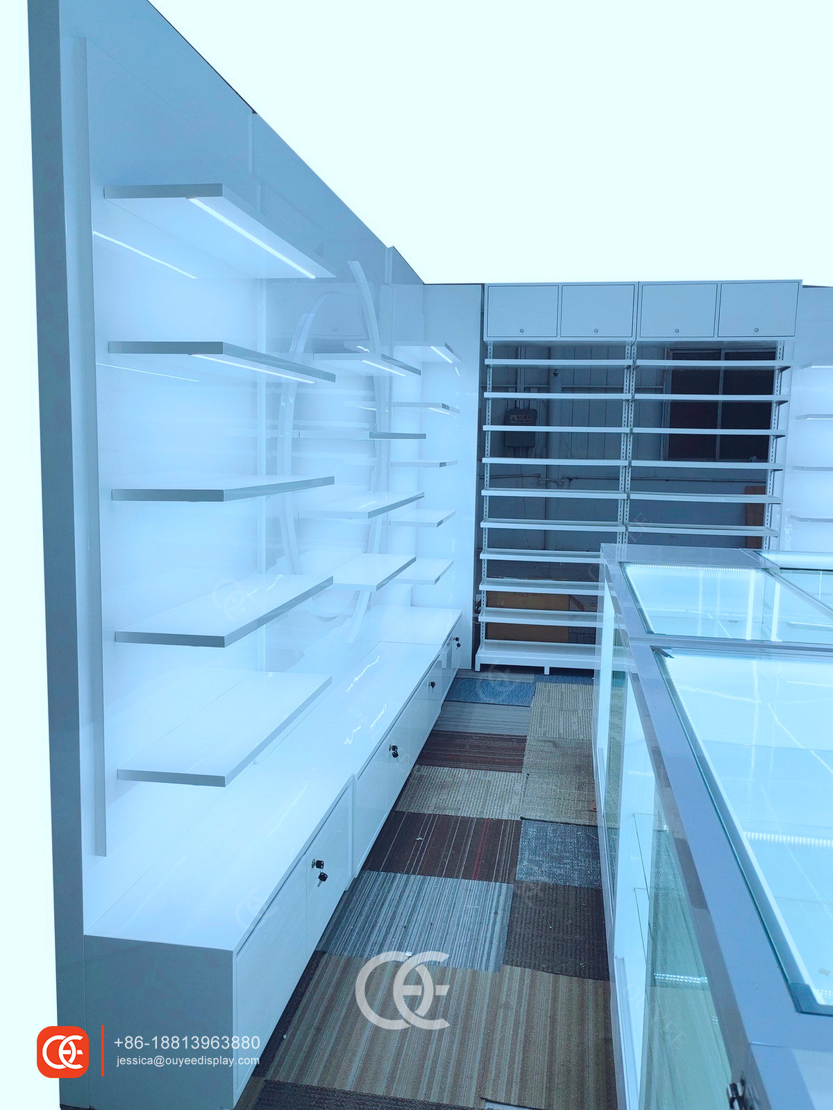 Retail Cigarette Display Case Store Shelves Custom Showcase