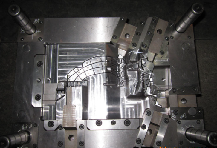 Automotive die casting mold