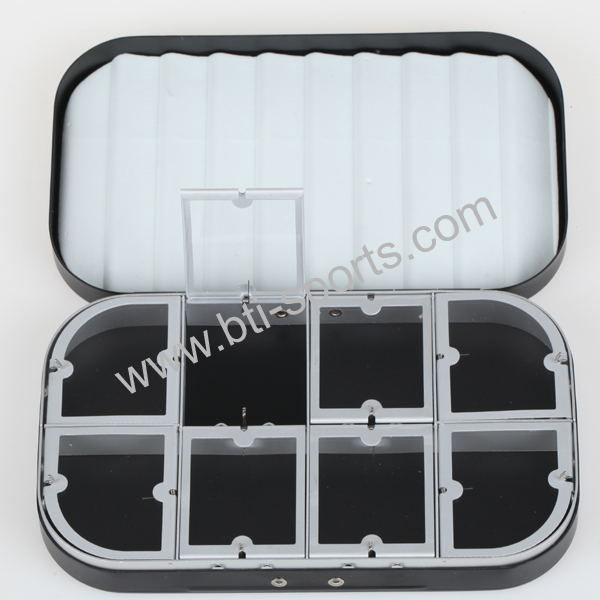BTI-1500-8WR 8 compartments & ripple foam fly box