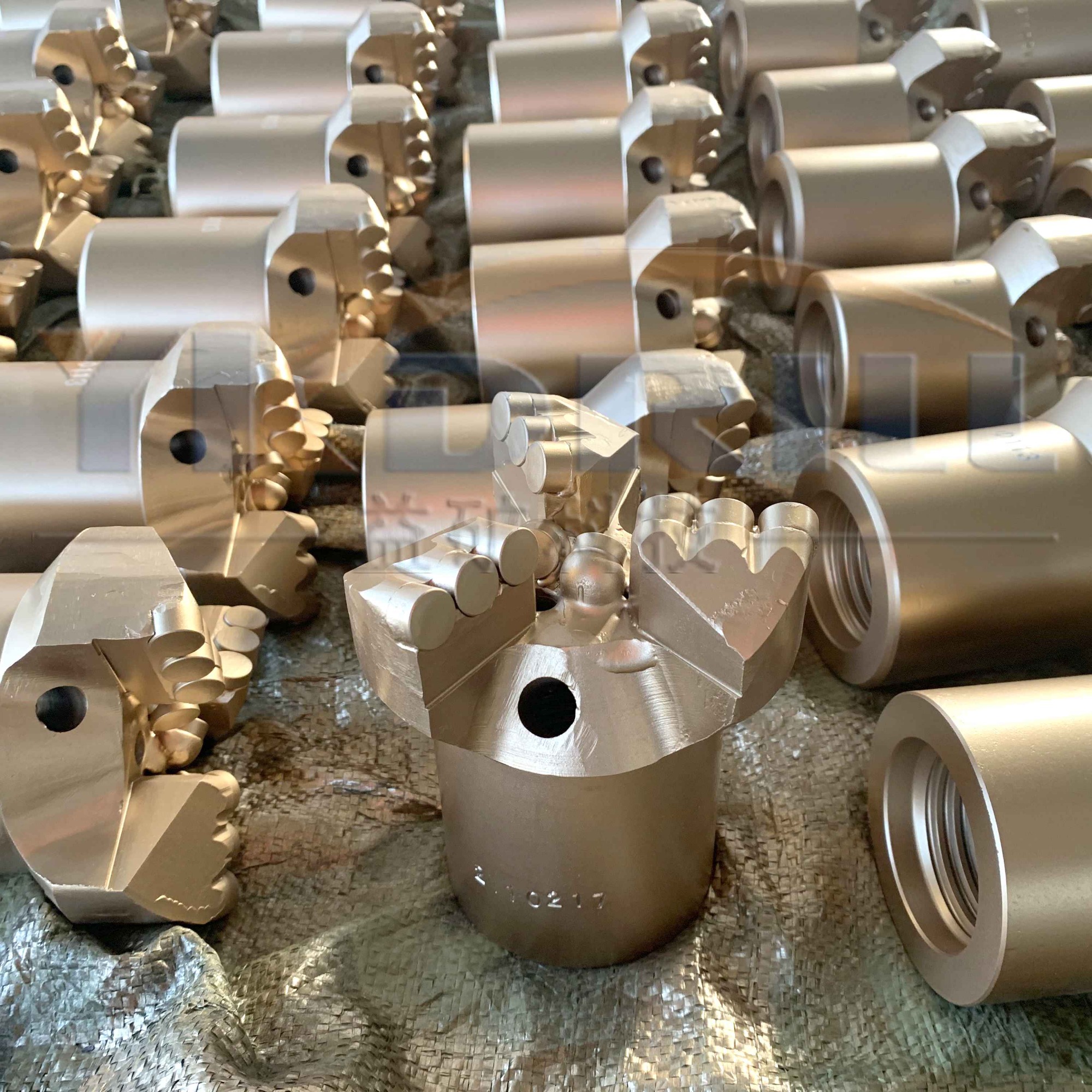 203mm 3 wings drag bit for 89mm drill pipe with 2 3/8"IF thread