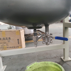 25L cryogenic reactor with level gauge