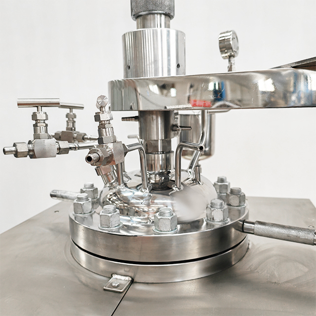 10 liters stainless reactor jacked heat with oil batch