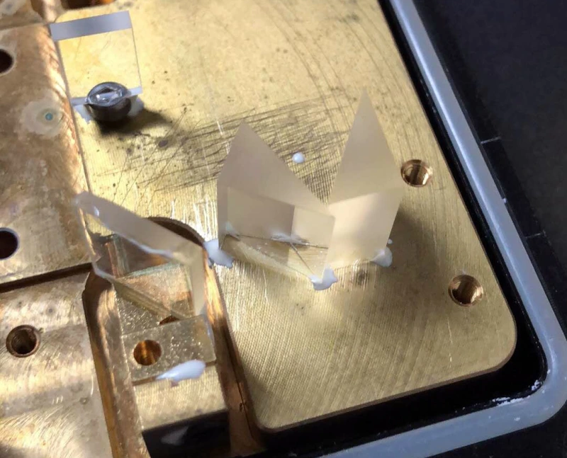Beam Anamorphic Pair of Prisms for 405nm-488nm High Power Blue Laser ...