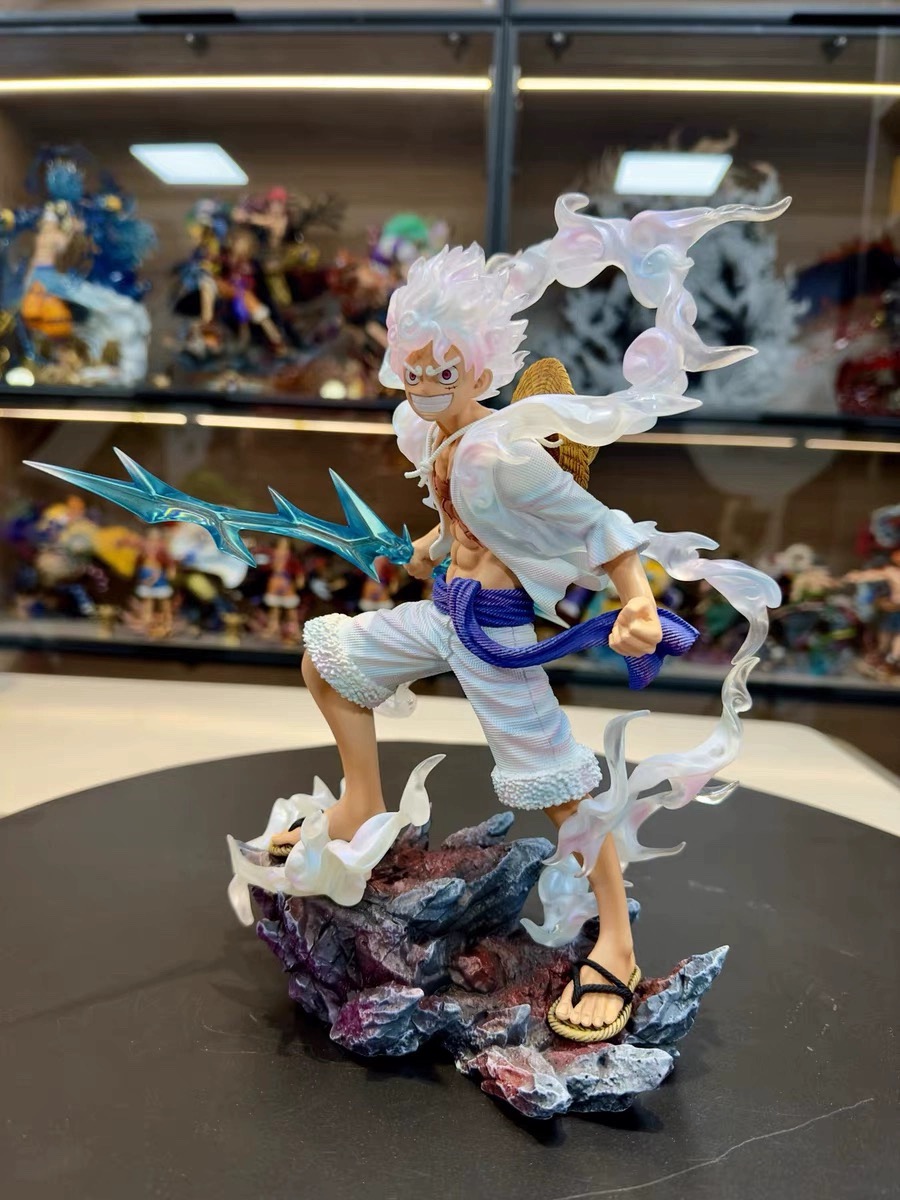 LX Studio - Nikka Luffy - One Piece Resin Statue: A Collector's Treasure