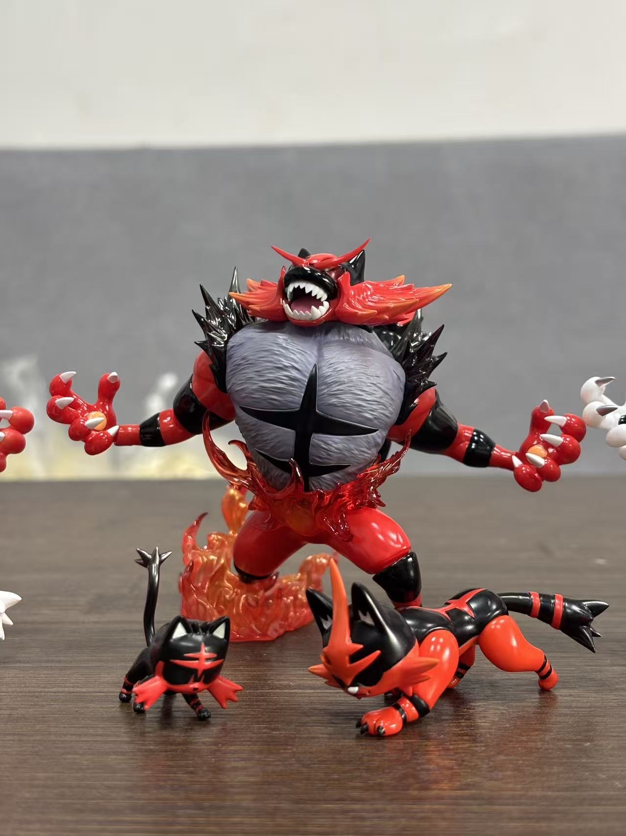 MoYu Studio - Incineroar Evolution - Pokemon Scale World