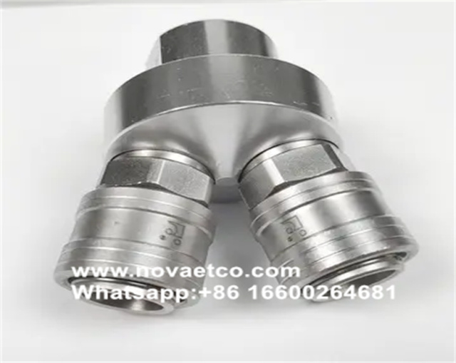 Circular two way gas pipe quick connector