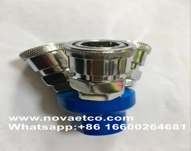 Customized three-way pneumatic quick connector