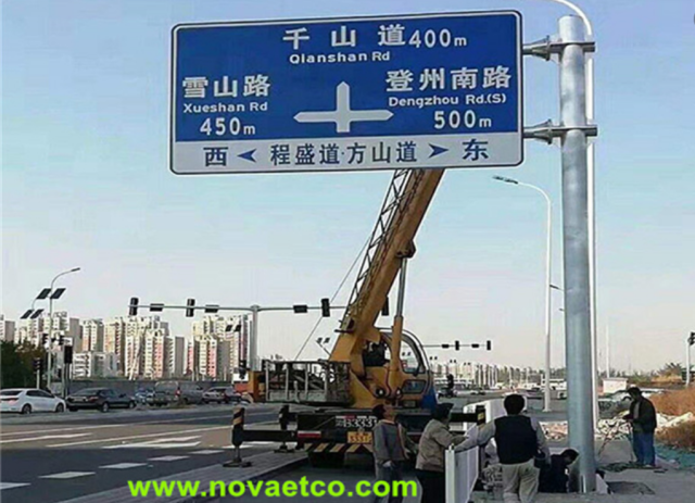 Galvanized Steel Double Column Traffic Sign Posts Plastic Coated