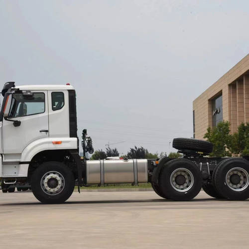 HOWO N7 TRACTOR TRUCK