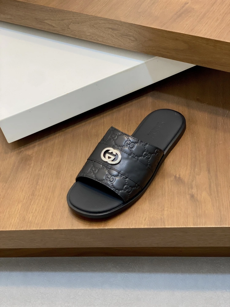 Men's interlocking double G slippers