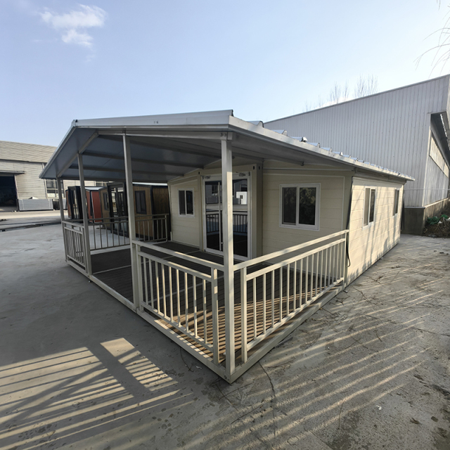 20ft Expandable House With Balcony And Roof