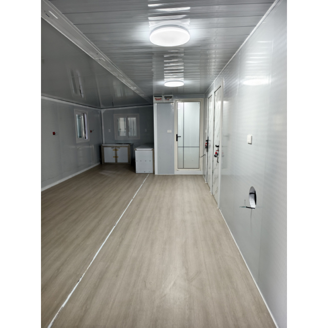 30ft Expandable House Large Room With Black Steel Door