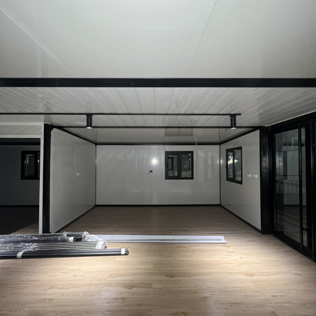 30ft Expandable House With Triangular Roof And Terrace