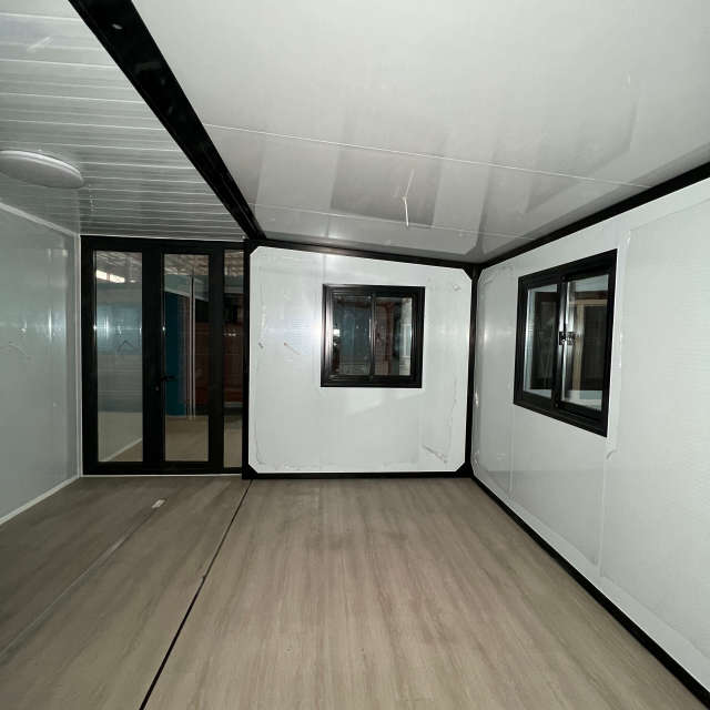 20ft Expandable House Red Wall Panel Black Frame