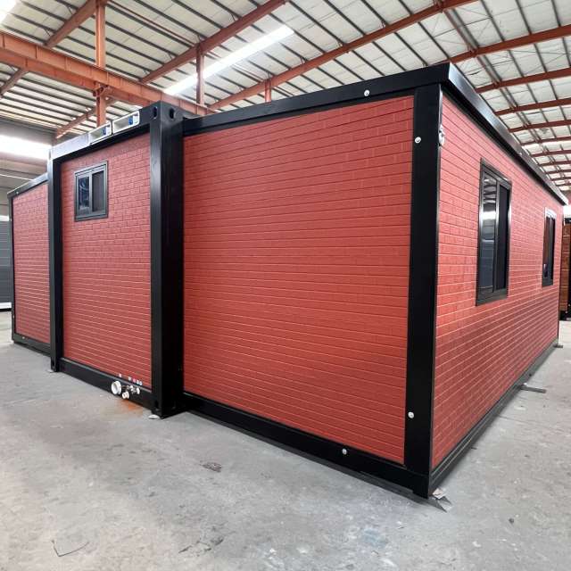 20ft Expandable House Red Wall Panel Black Frame